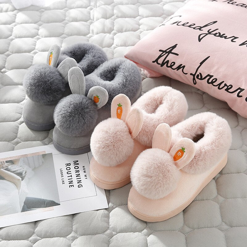 SnuggleFeet Slippers – Sydney Fraiser